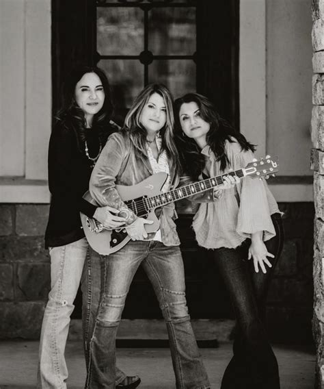 The Triple Ts Concert And Tour History Updated For 2023 Concert Archives