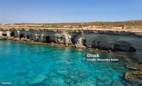 국립 공원의 바다 동굴 케이프 그레코 아이 아 나파 키프로스 0명에 대한 스톡 사진 및 기타 이미지 0명 경관 관광 Istock