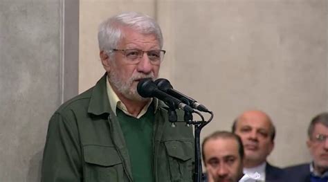 مداحی صادق آهنگران در دیدار بسیجیان با رهبر انقلاب فیلم ایمنا