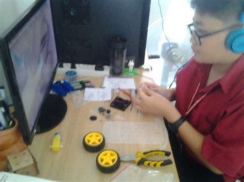การสร้าง รถบังคับ ขับเคลื่อน 2 ล้อ Arduino กับ แอพแอนดรอยด์