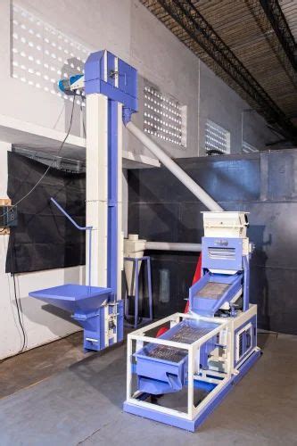 Seed Processing Machine For Cleaning Capacity 3000 Kghr At Rs