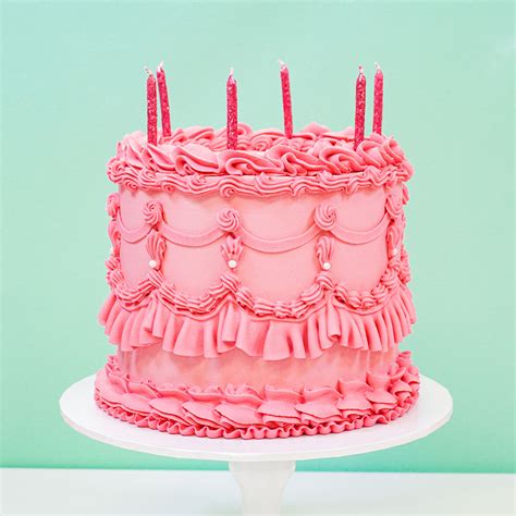 Ruffles Cake With Vintage Piping
