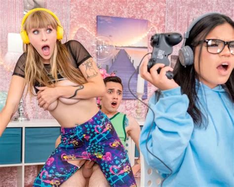 Sexy Streamer Goes All The Way Datos De Videos Porno Vsex In