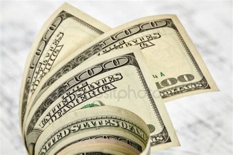 Телевизија 24 Најбогатите еден процент Американци станаа уште побогати за два трилиони долари