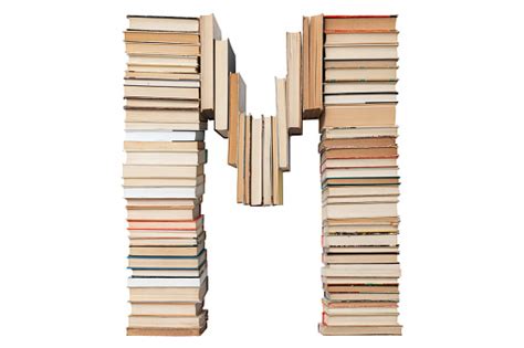 편지 M은 흰색 배경에 고립 된 책으로 만들어졌습니다 알파벳에서 책 편지 글꼴 모형 교육의 개념 아무도 0명에 대한 스톡 사진 및 기타 이미지 Istock