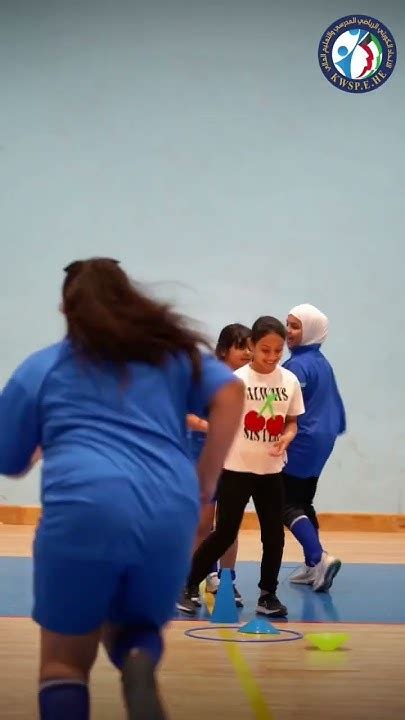 تدريبات مركز الموهوبات كرة يد بنات Youtube