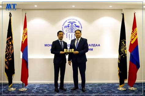 MТ групп Top 100 аж ахуй нэгжээр шалгарлаа Магнай Трейд