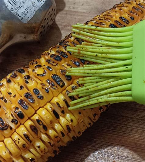 Roasted Corn On The Cob Indian Street Style Roasted Corn Navirundu