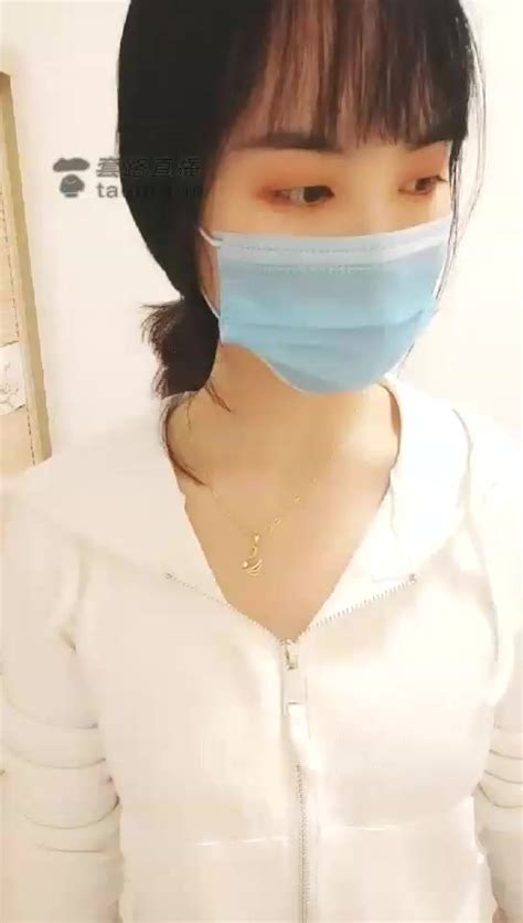 Chinese Femdom 暴虐老狗第三场耳光升级再出血 奈奈 Foot Worship
