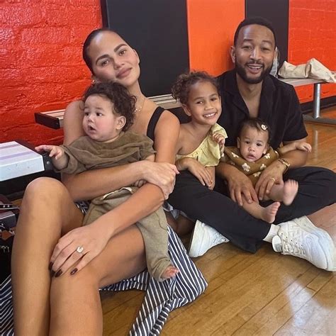 Matt Damons Four Rarely Seen Daughters With Luciana Barroso See