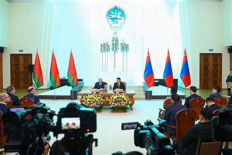 Монгол Улсын Ерөнхийлөгч У Хүрэлсүх БНБУ ын Ерөнхийлөгч А Г Лукашенко нар мэдээлэл хийлээ