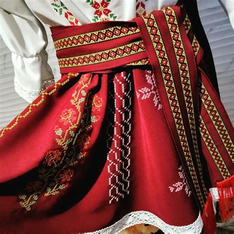 Молдавский костюм для девочки In 2025