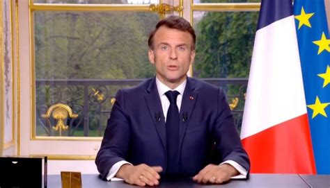 Макрон Франция отзывает посла и всех сотрудников посольства в Нигере