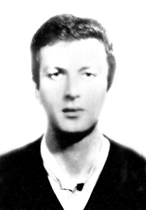 მკითხველთა ლიგა 🕊 მწერალ ჭაბუა ამირეჯიბის შვილი ირაკლი ამირეჯიბი აფხაზე