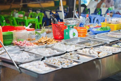 베트남 푸꾸옥 여행 필수 코스 푸꾸옥 그랜드월드 야시장 And 즈엉동 야시장