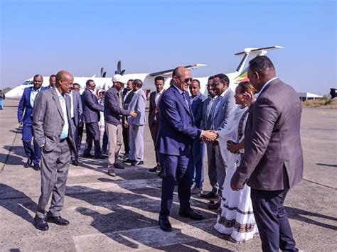 ምክትል ጠቅላይ ሚኒስትር ተመስገን ጥሩነህ ባህርዳር ገቡ አዲስ ሚዲያ ኔትወርክ