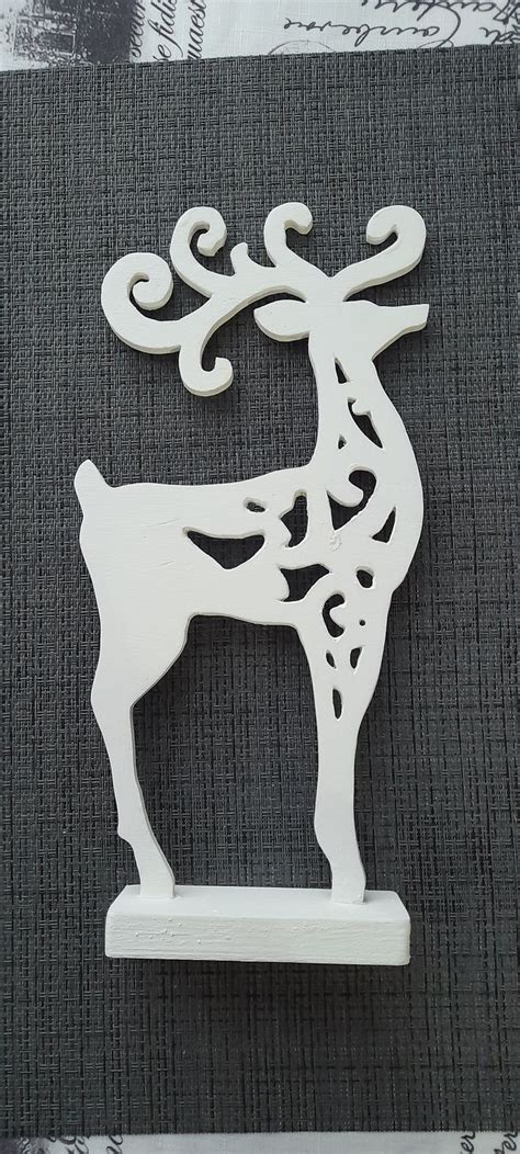 Новогодний олень из фанеры | Symbols, Art, Ampersand