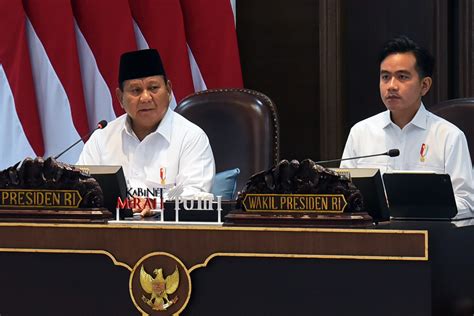 Sekretariat Kabinet Republik Indonesia | Presiden Prabowo Pimpin Sidang ...