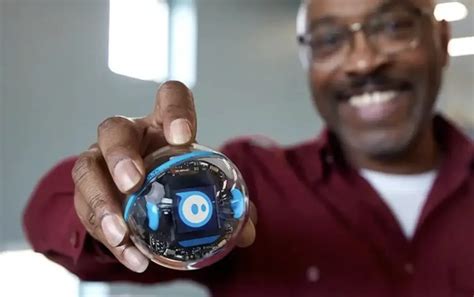 Sphero Améliore Son Robot Pensé Pour Apprendre La Programmation