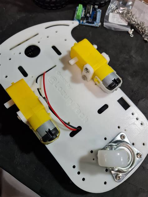 🚗 2wd Smart Car Chassis For Use With Arduino Or Raspberry Pi・ Stl File For 3d Printing・cults