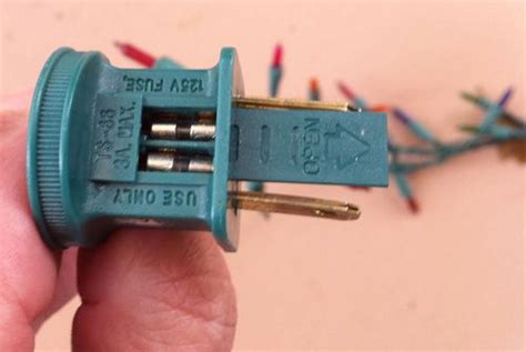 46 Of Contemporary How To Replace Fuse In Christmas Lights Check More At Mattcurtis Org