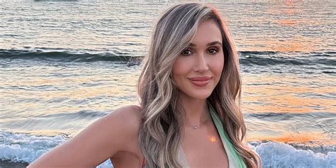 The Bachelor Season 29 Chloie Costellos Age Job Instagram And More
