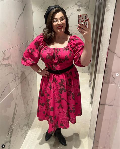 Sarah Whiting Busty Curvy Babes