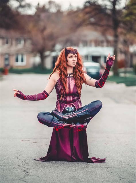 Wanda Maximoff Self R Cosplay