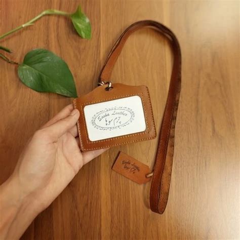 خرید و قیمت گردن آویز کارت چرم طبیعی بزی آویز کارت چرمی جاکارتی چرم جای