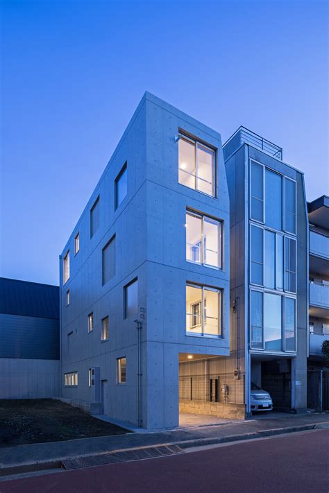 Tokyos Compact Site Staircase Linked Layered Housing By Ryuichi Tokyos Compact Site Staircase Linked Layered Housing By Ryuichi
