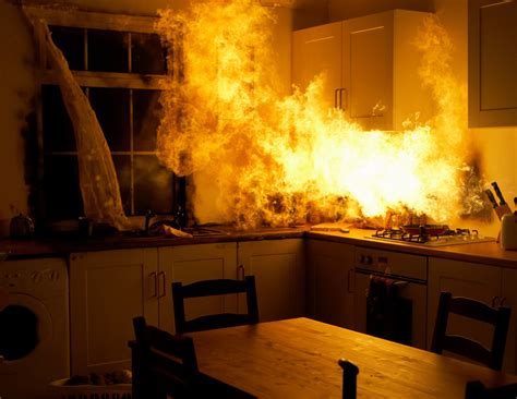Cooking Carefully To Prevent A Kitchen Fire