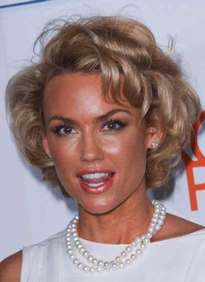 Its Kelly Carlsons Style Kelly Carlson Diy Hairstyles Hair Guide