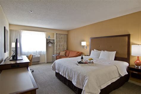 Hampton Inn And Suites Christopher Hotels