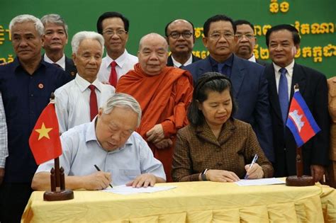 លោកជំទាវ ម៉ែន សំអន ចុះហត្ថលេខាលើអនុស្សរណៈ បន្តកិច្ចសហប្រតិបត្តិការរយៈពេលបួនឆ្នាំខាងមុខ