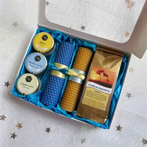 Подарунковий набір з крем медом чаєм свічками Подарунок жінці чоловікові на будь яку