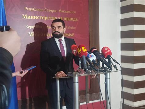 Лога на Никола Груевски повторно му ги понуди хашките ќелии Реален Медиум за Реални Луѓе