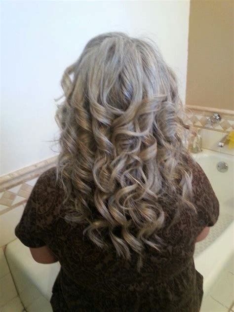 Silver Locks Long Hair Styles Hair Styles Beauty