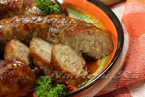 Домашняя колбаса из свинины в кишках, рецепт с фото