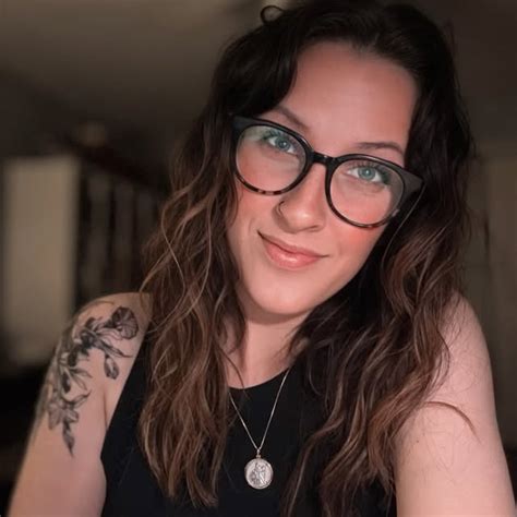 Alisa Worldswithinpages Threads Say More