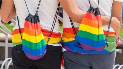 نتایج جدیدترین تحقیقات همجنسگرایی تحت تاثیر یک ژن خاص نیست یورونیوز