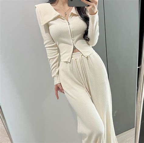 Set가격 활용도굿 라인 세일러카라 몸매보정 잔골지 투웨이 니트 크롭 가디건 하이웨스트 찰랑핏 잔골지 니트 와이드 일자핏 팬츠 트레이닝세트 추리닝세트