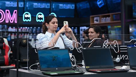 Géant Se Reinventa Una Experiencia De Compras Y Paseo única En Uruguay