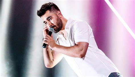 بیوگرافی علی یاسینی خواننده و آهنگساز جوان ستاره