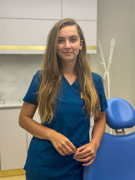 Д р Радилина Димитрова Зъболекар Стоматолог Варна Супердок