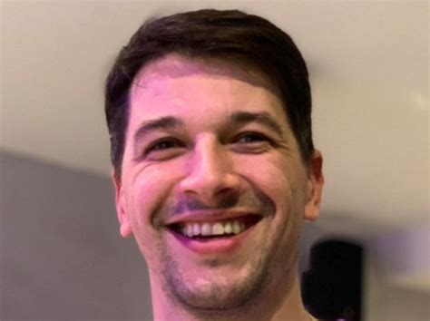 Sa Ovom Koleginicom Bio U Vezi Viktor Je Upoznao Na Snimanju