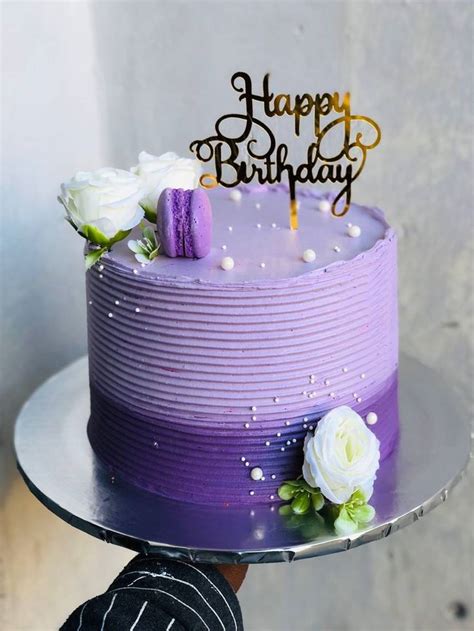 خوشگل ترین مدل های کیک تولد بنفش مینیمال و طرح دار