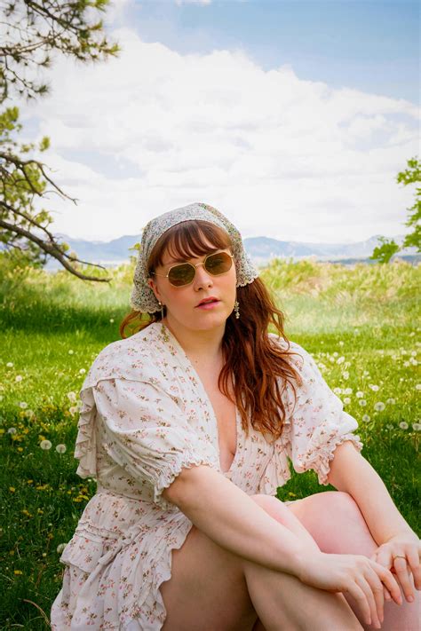 Girlsthathavenocloseon Photos Download The Best Free Girlsthat