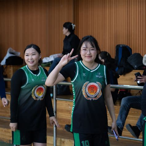 Чингэлтэй Дүүргийн ерөнхий боловсролын сургуулийн багш албан хаагчдын дунд зохион