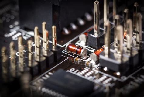Designing Low Noise Amplifiers Elite RF
