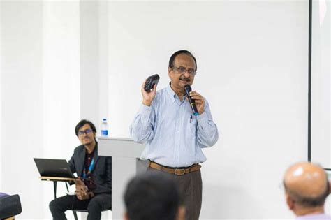 Seminar On “eeg Signal Processing And Application To The Neurofeedback Operant Conditioning Of